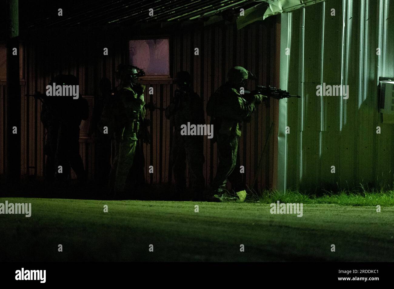 Marine Raiders with Marine Forces Special Operations Command train for ...