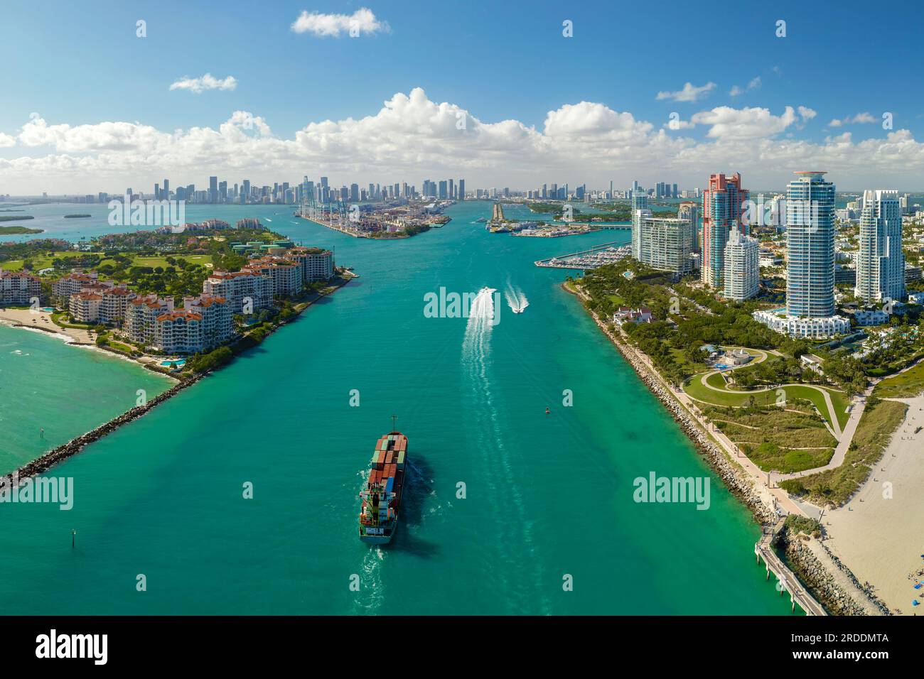 Aerial view of large container ship entering in Miami harbor main ...