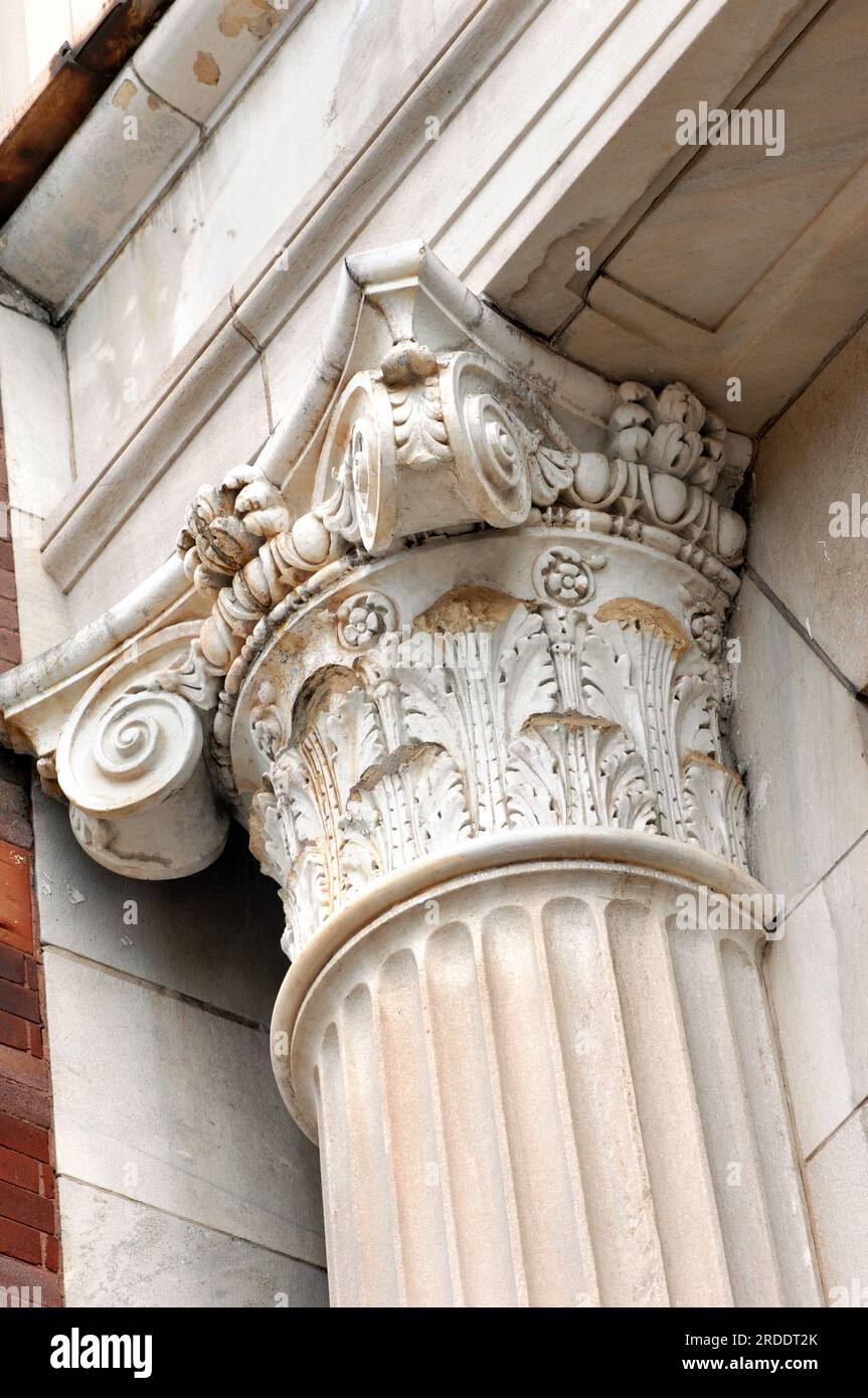 Capstone architecture hi-res stock photography and images - Alamy