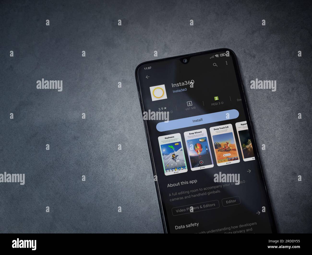Digital art 360 technology hi-res stock photography and images - Alamy