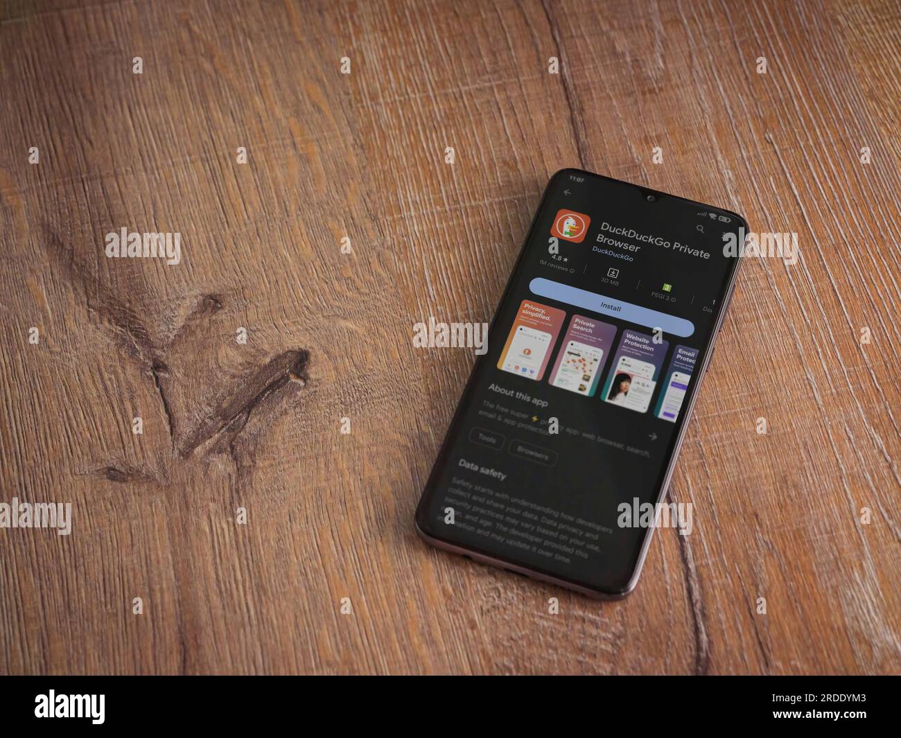 Lod, Israel - July 16,2023: DuckDuckGo Private Browser app play store ...