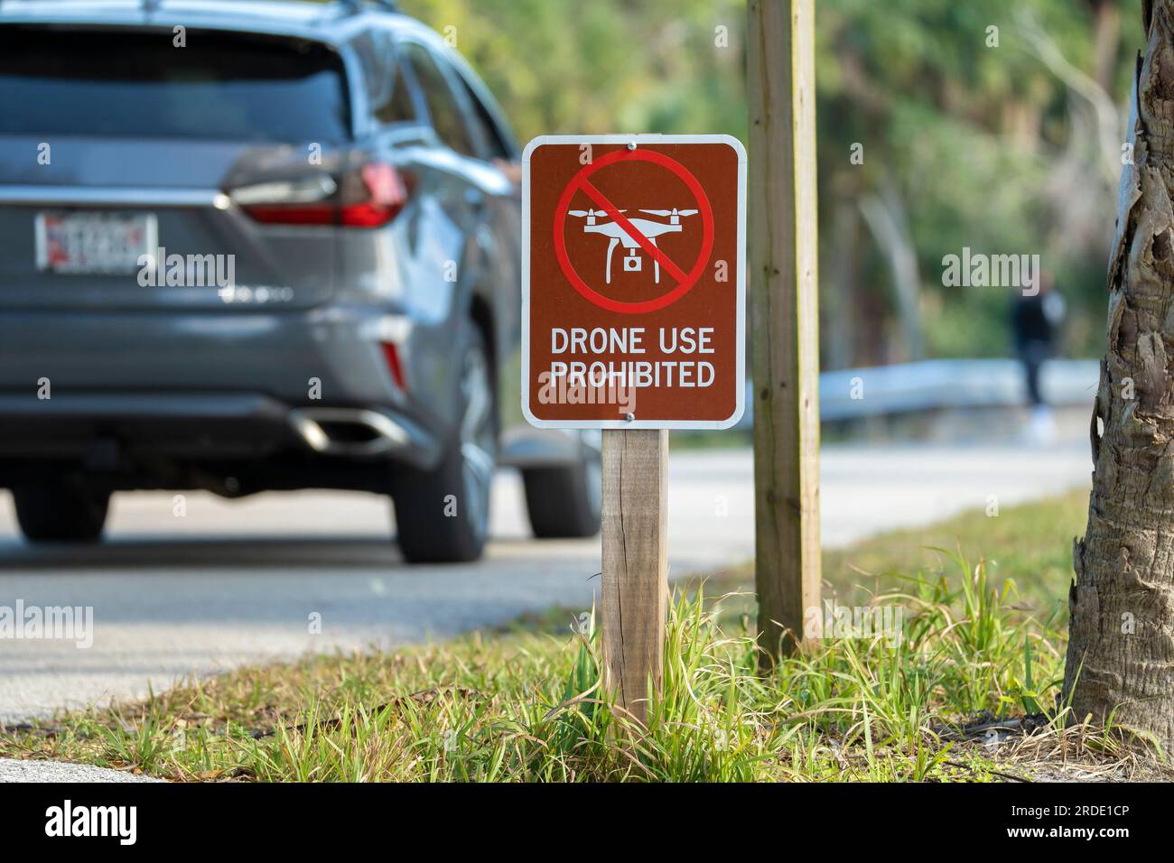Sign prohibiting use of quadcopters in national park no drone area ...