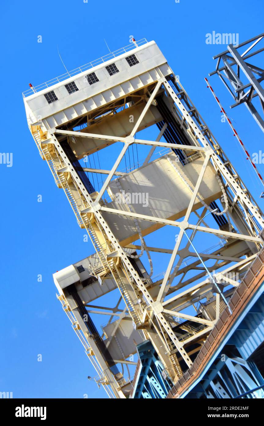 Angled shot of Portage Lake Lift Bridge with twin towers and counter ...