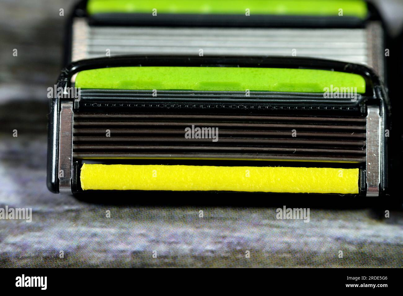 Six blade razor system with trimmer, smooth shaving with a patented six ...