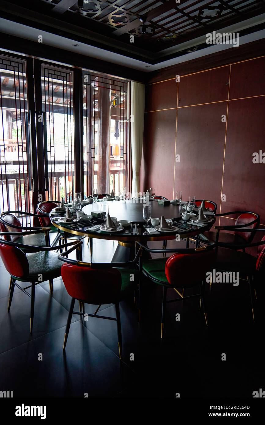 Chinese restaurant private dining room hi-res stock photography and ...