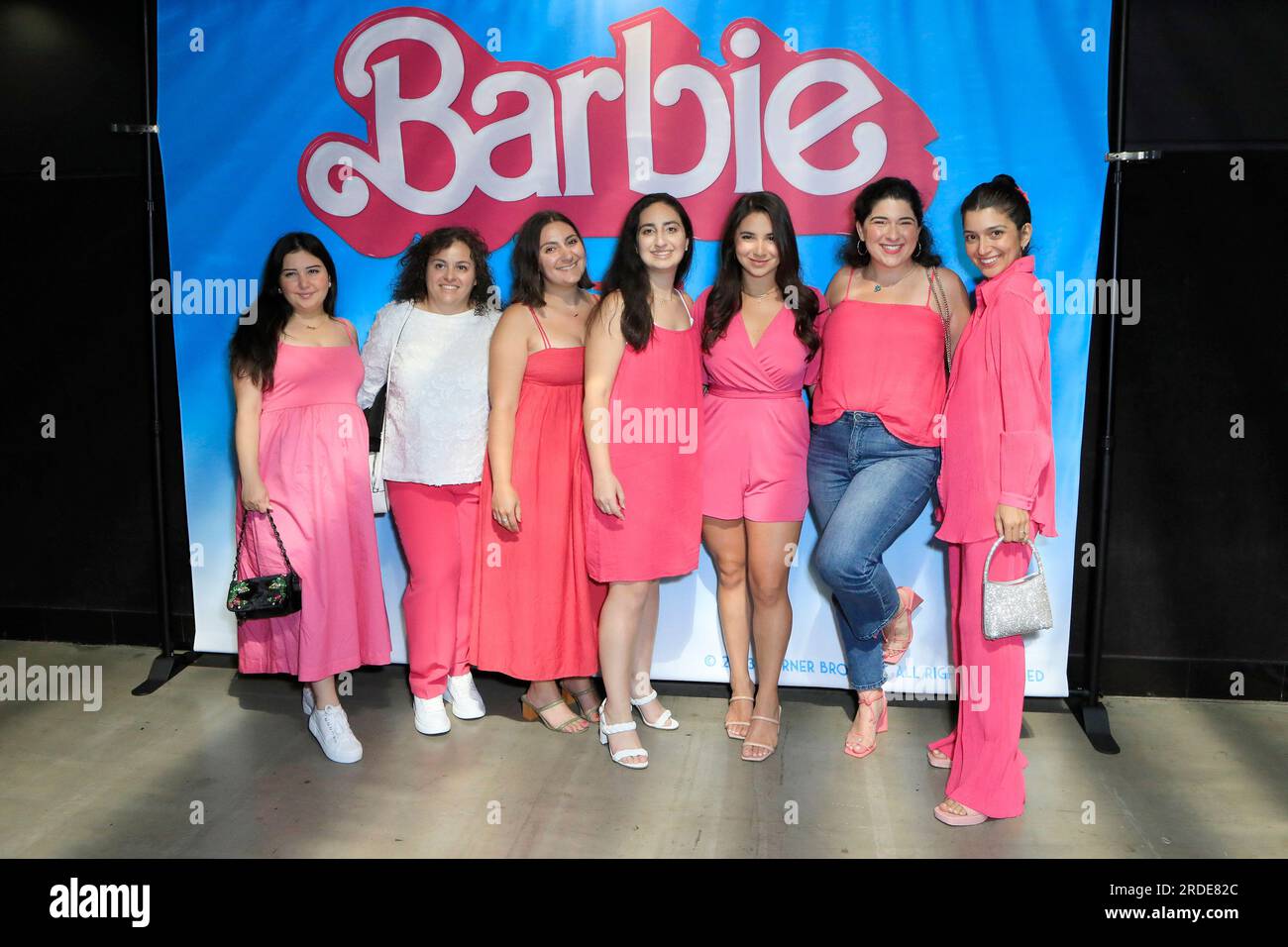 Niña barbie hi-res stock photography and images - Alamy