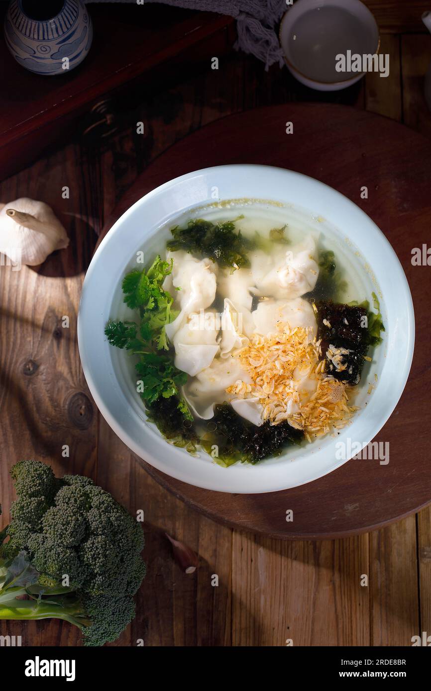 Seaweed Wonton Soup, Meat Dumplings Stock Photo - Alamy