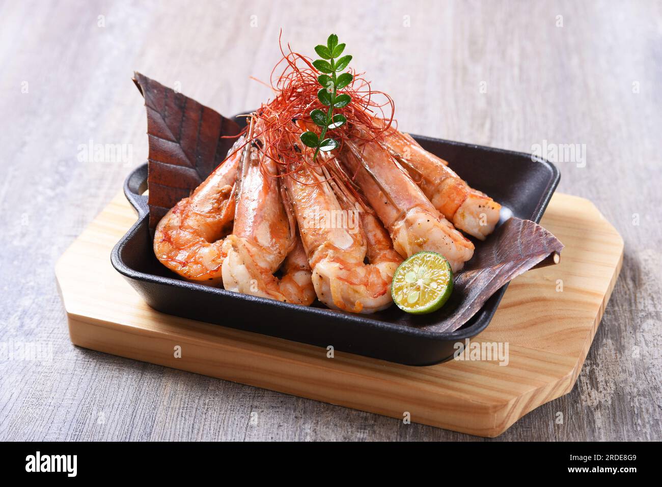 Sizzling Grilled prawn (Shrimp) with lemon , Japanese food Stock Photo ...