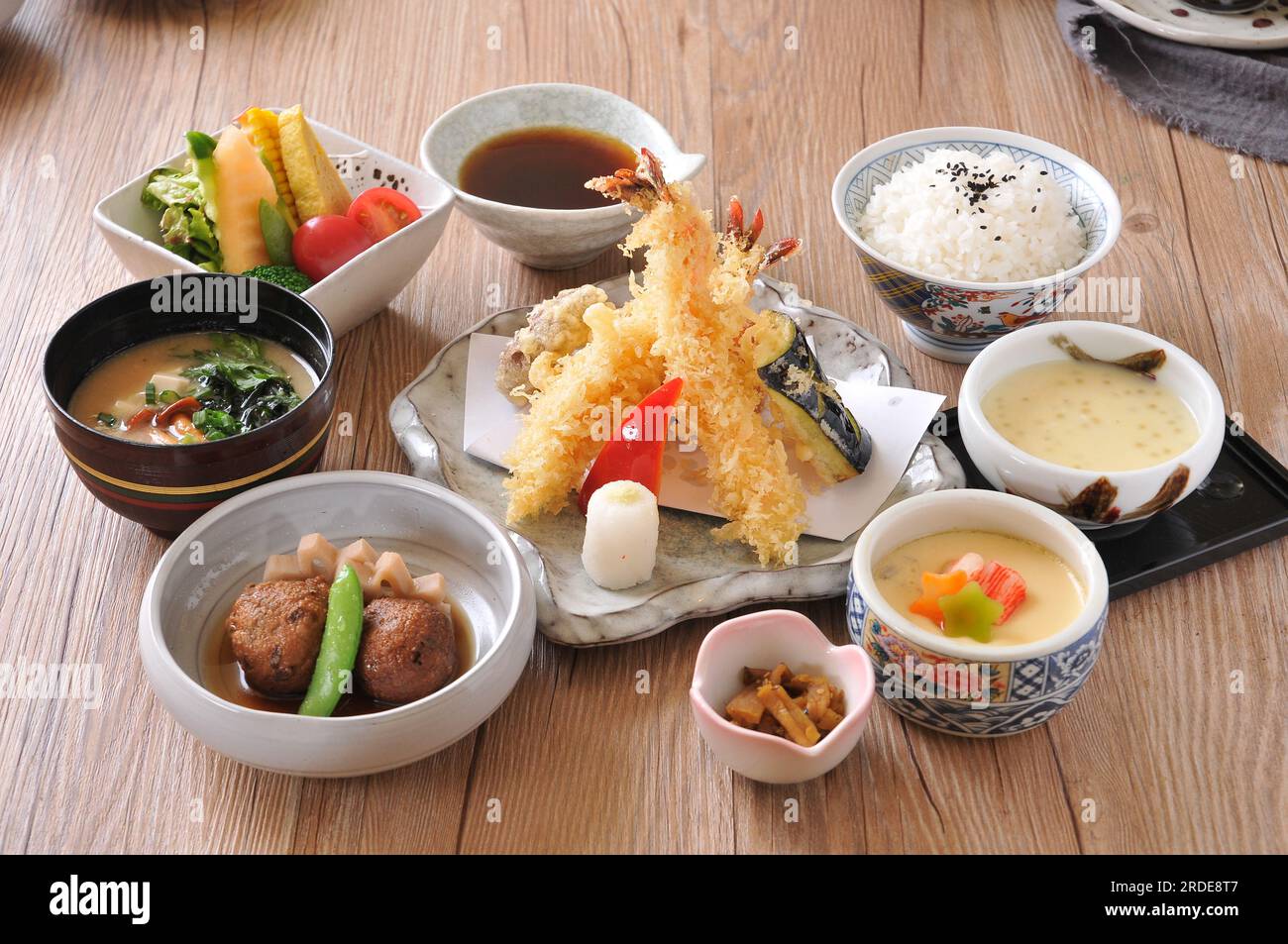 Teishoku hi-res stock photography and images - Alamy