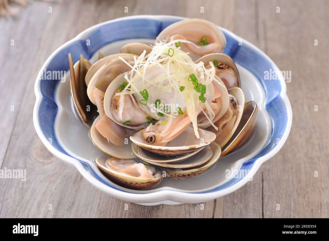 Steamed shellfish Clams, Japanese food Stock Photo - Alamy