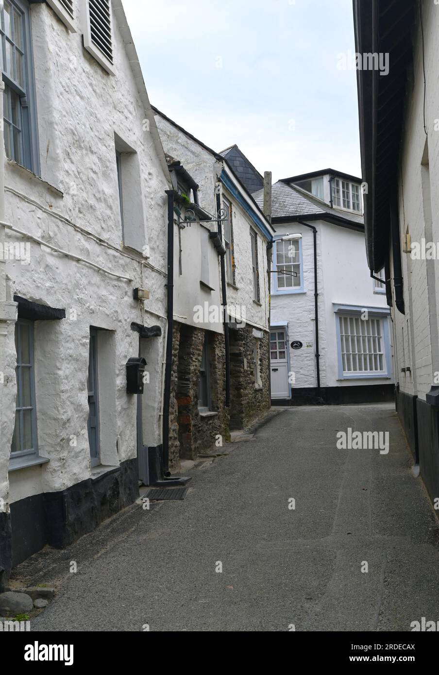 White houses in cornwall hi-res stock photography and images - Alamy