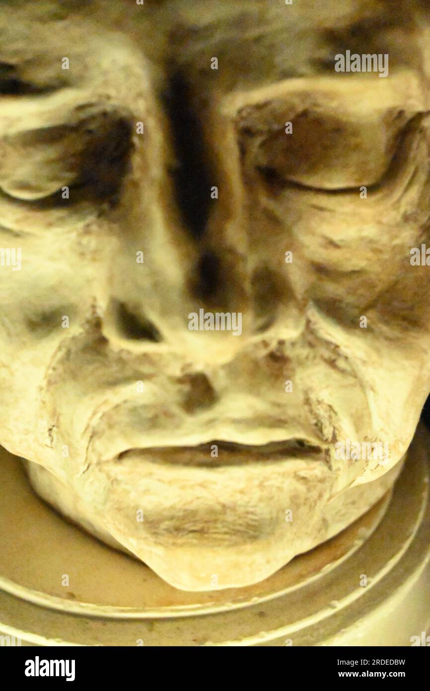 Victorian death mask hi-res stock photography and images - Alamy