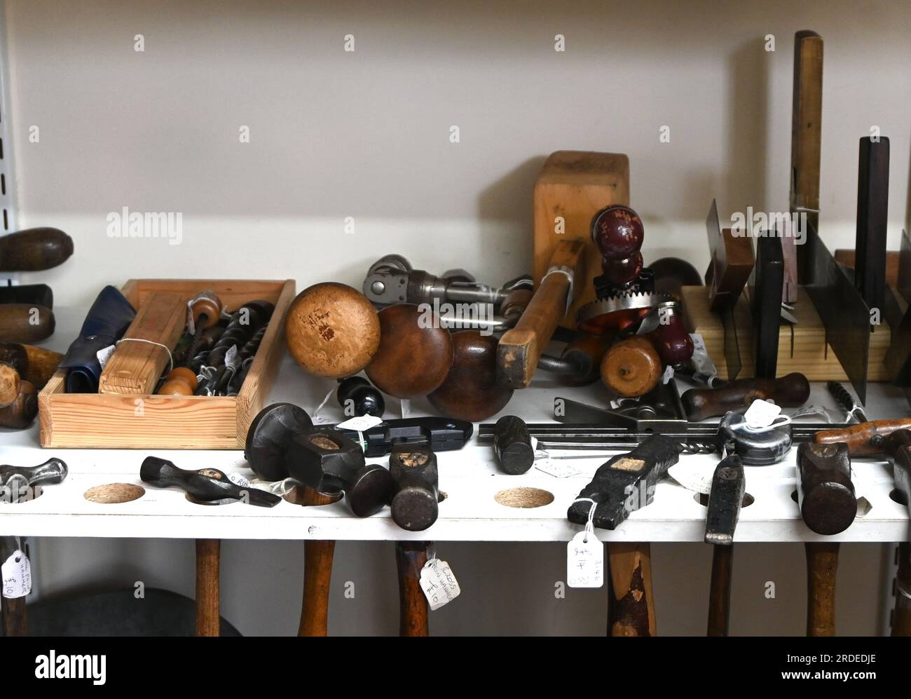 Tools for sale hi-res stock photography and images - Alamy