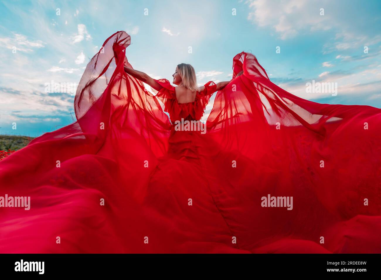 Fabric wind dance hi-res stock photography and images - Alamy
