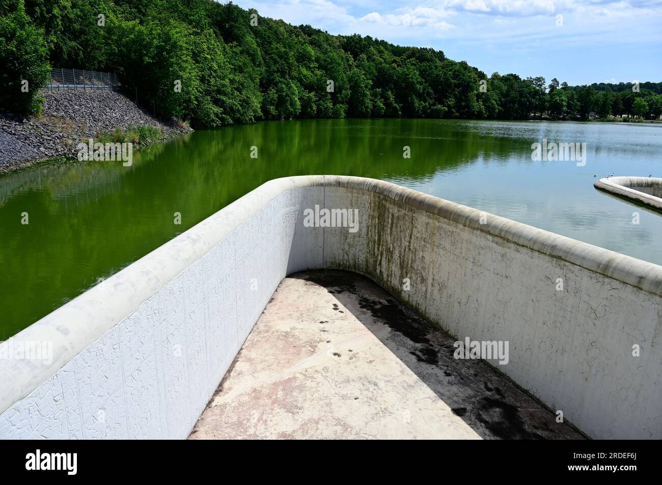 Der Niedów-Stausee oder Witka-Stausee (polnisch zbiornik wodny Niedów ...