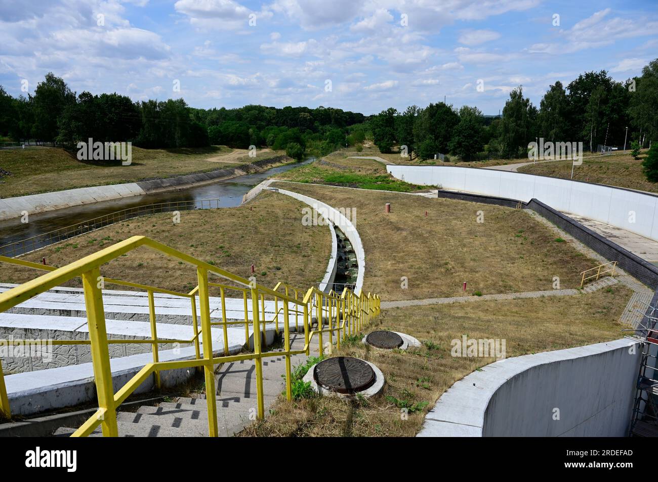 Der Niedów-Stausee oder Witka-Stausee (polnisch zbiornik wodny Niedów ...
