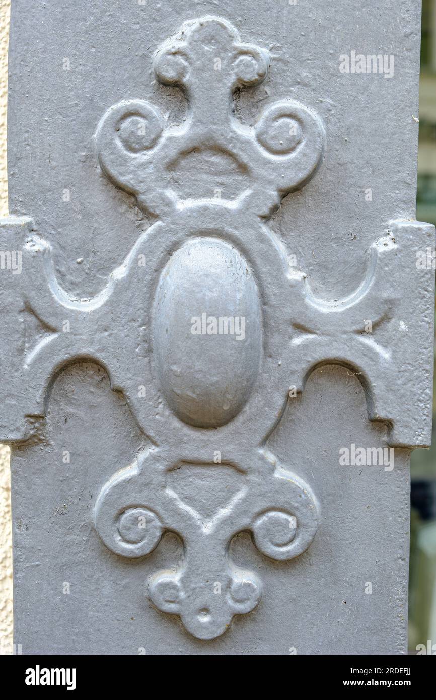 Classic ornament hi-res stock photography and images - Alamy