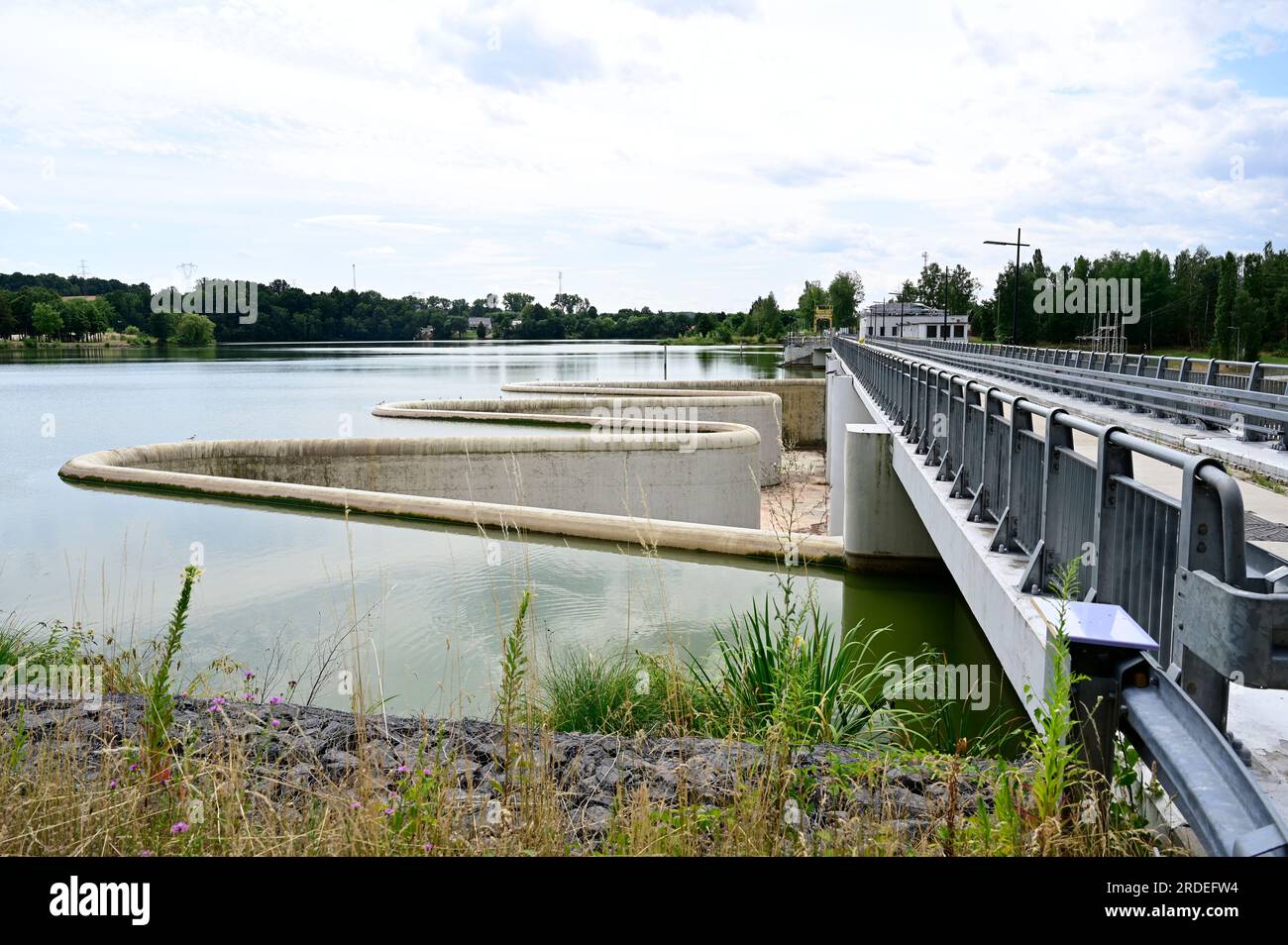 Der Niedów-Stausee oder Witka-Stausee (polnisch zbiornik wodny Niedów ...