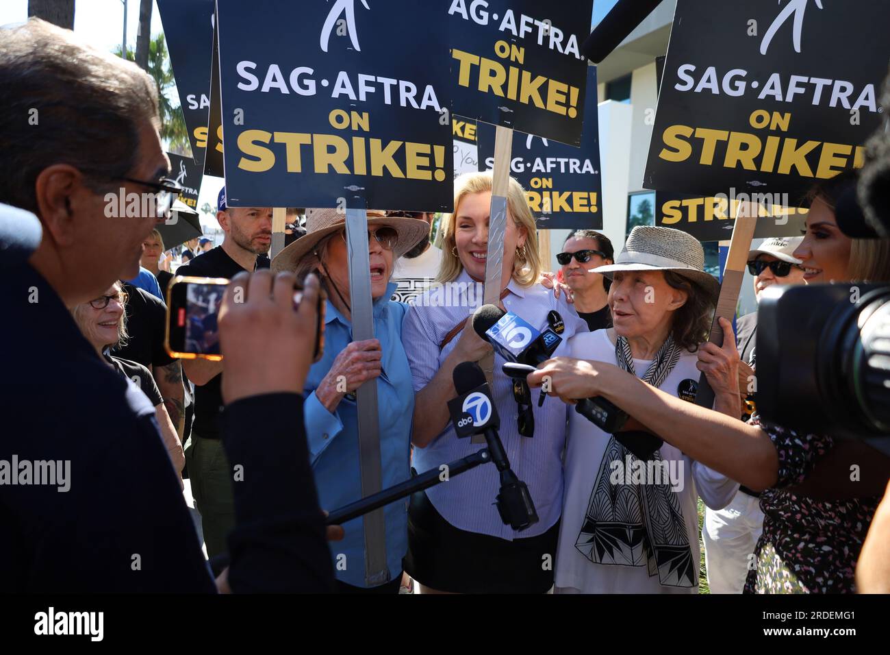 Hollywood, California, U.S.A. 20th July, 2023. Jane Fonda, Lily Tomlin ...