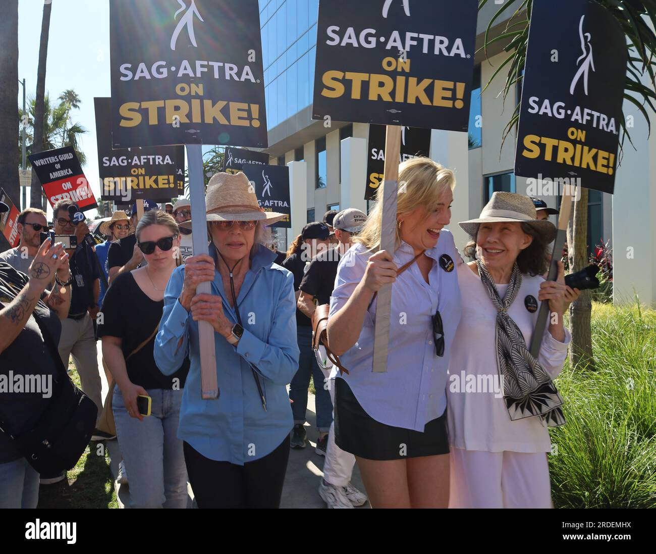 Hollywood, California, U.S.A. 20th July, 2023. Jane Fonda, Lily Tomlin ...