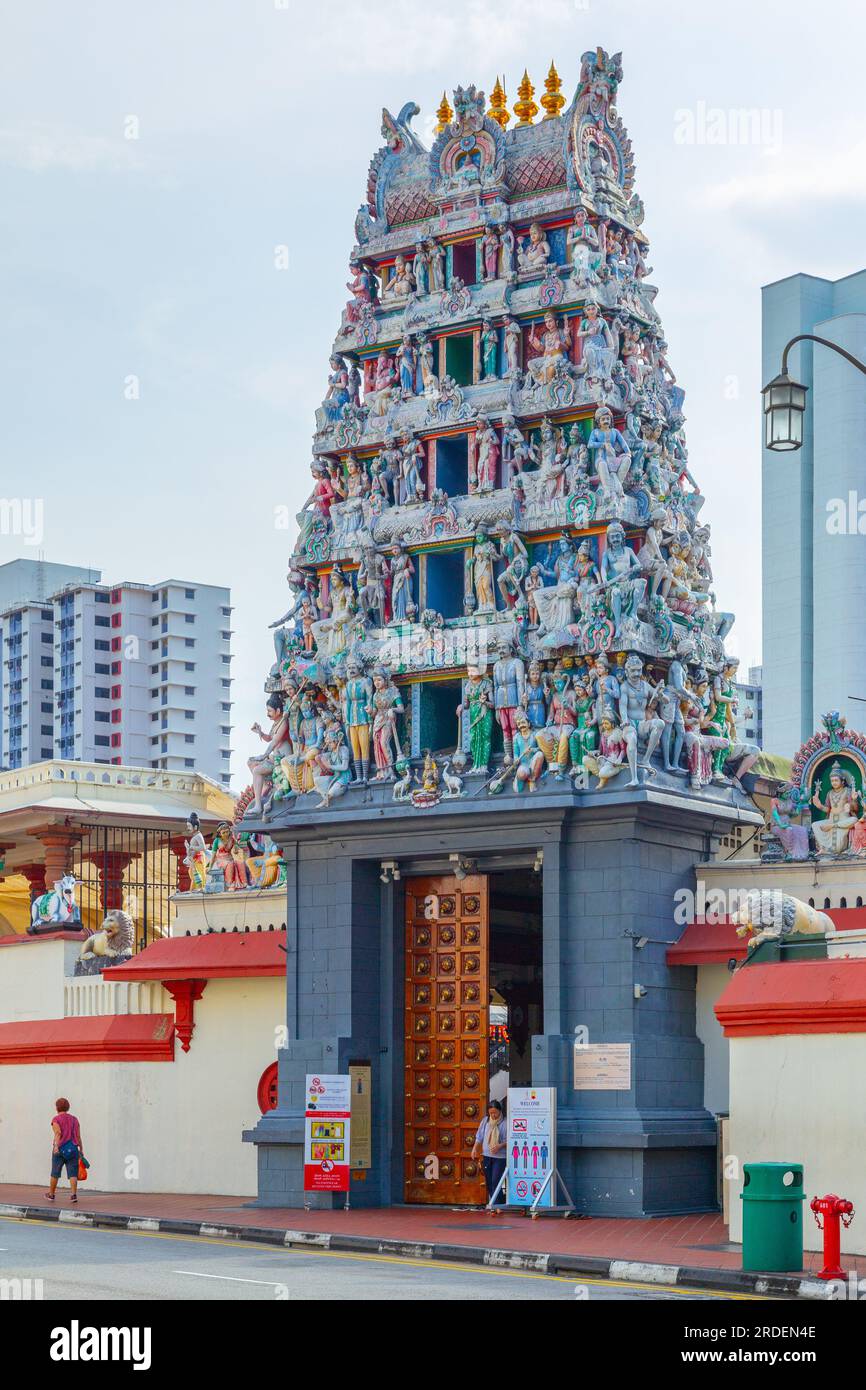The Sri Mariamman Temple is Singapore's oldest Hindu temple. It is an ...
