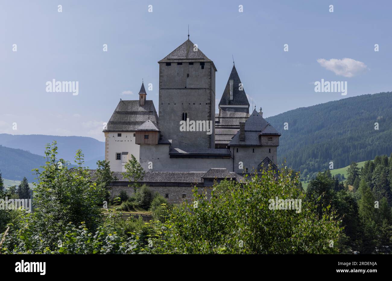 Mauterndorf Castle in the Lungau Stock Photo - Alamy