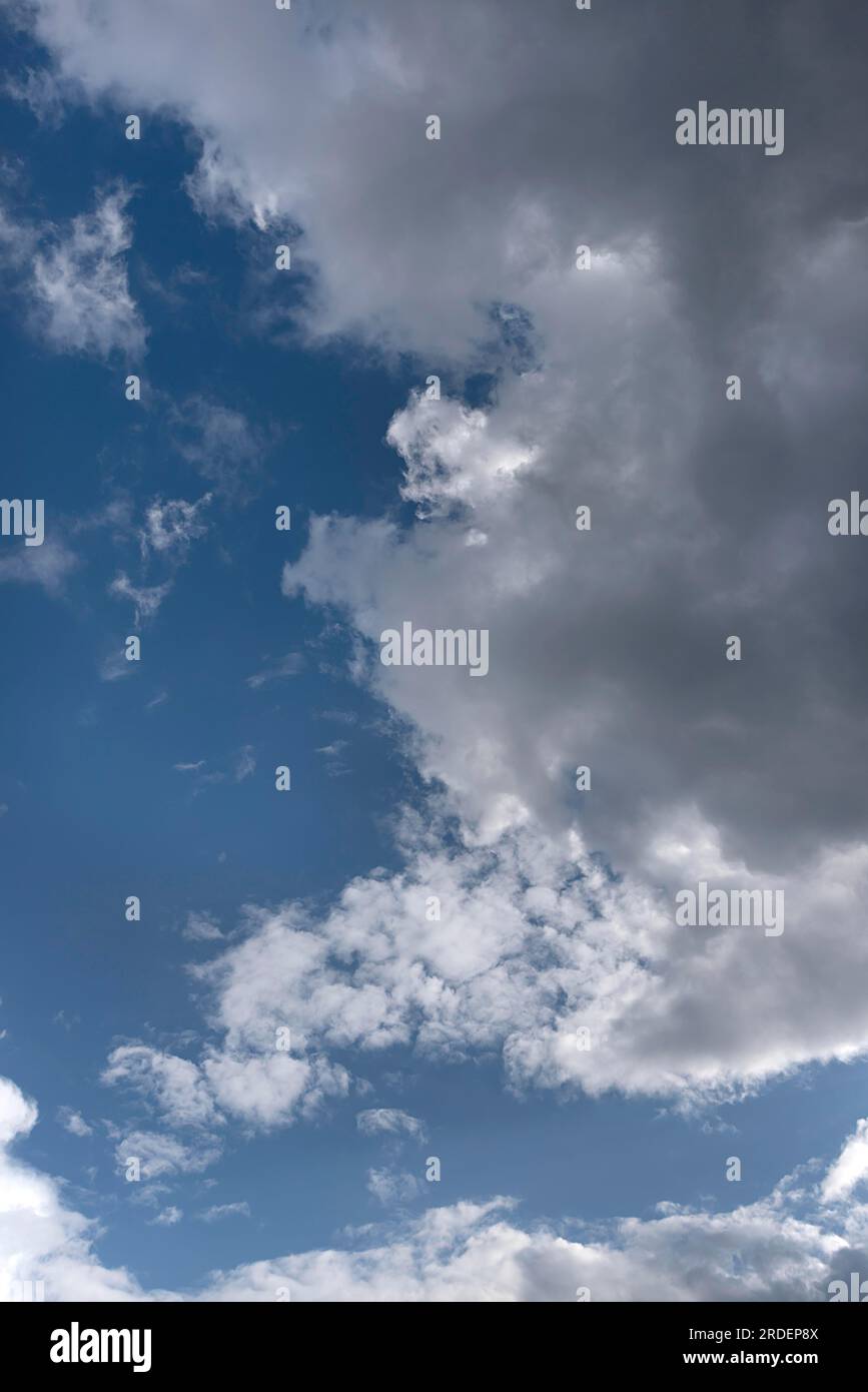 Rain cloud hi-res stock photography and images - Alamy
