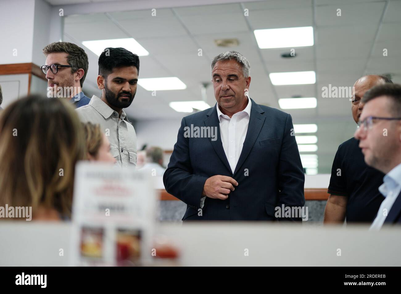 Steve tuckwell mp hi-res stock photography and images - Alamy