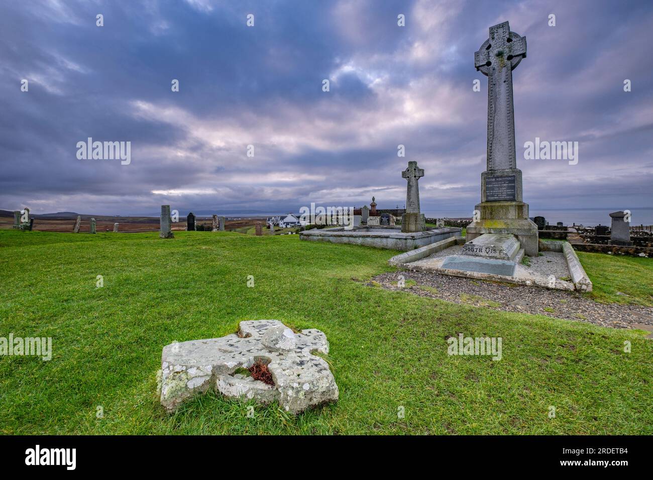 Flora MacDonald Monument, Kilmuir Cemetery, Kilmuir, (Cille Mhoire ...