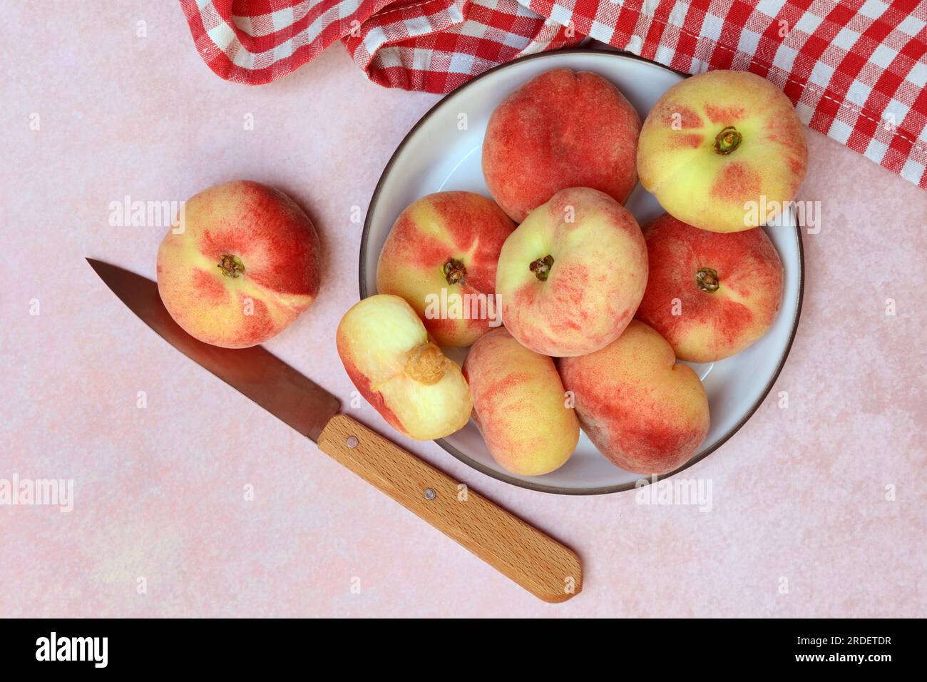 Flat peach hi-res stock photography and images - Alamy