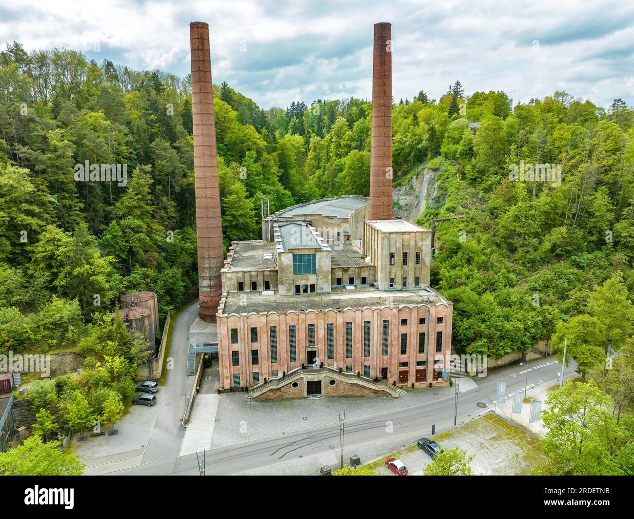 Lost Places Eventlocation Altes Kraftwerk im gruenen Wald, Rottweil ...