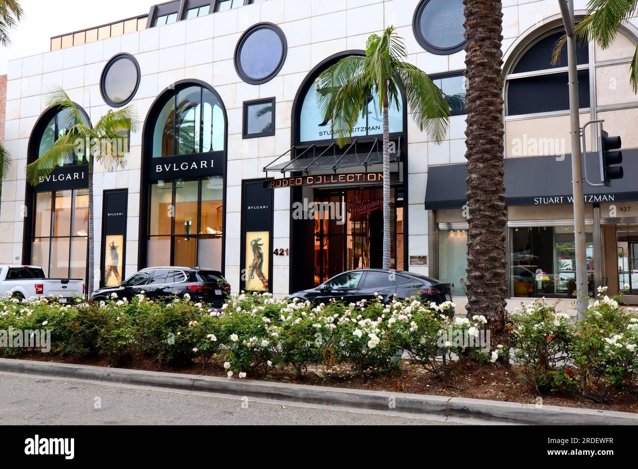 Beverly Hills, California: Rodeo Drive, one of the most fashionable ...