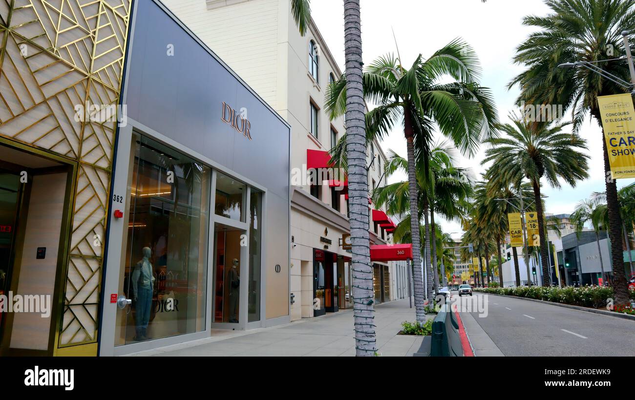 Beverly Hills, California: Rodeo Drive, one of the most fashionable ...