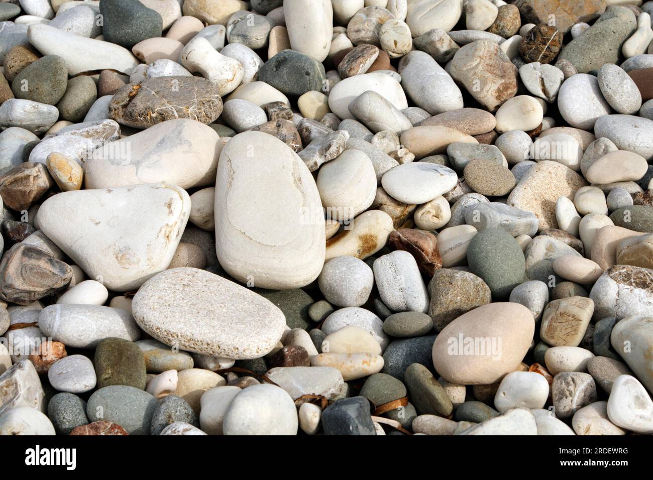 Angular pebbles hi-res stock photography and images - Alamy