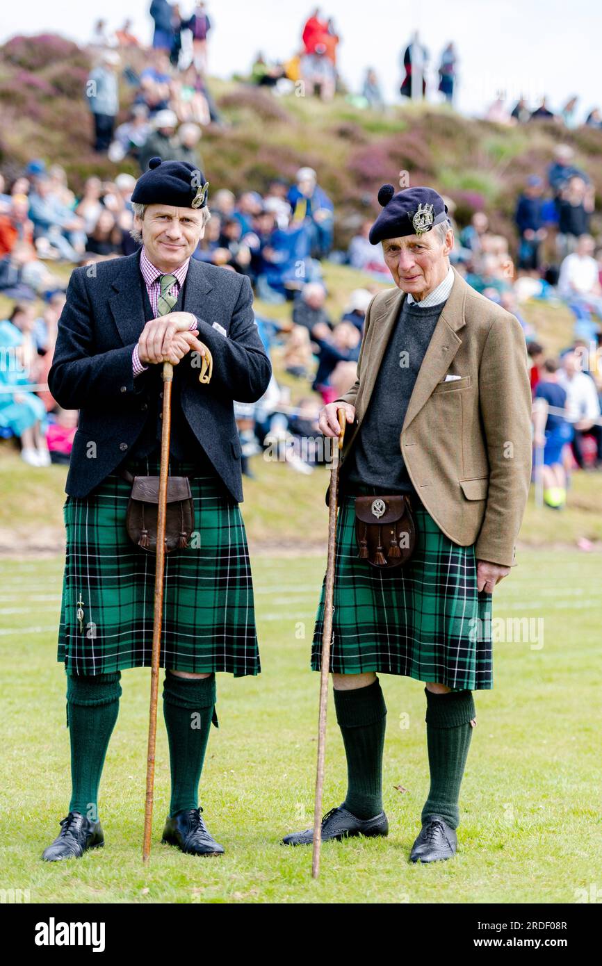 Hereditary chieftain the hon sire lachlan maclean hi-res stock ...