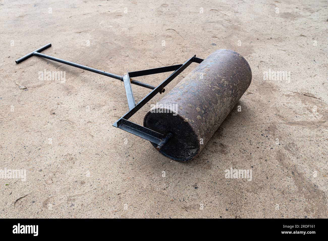 Soil spreader roller hi-res stock photography and images - Alamy