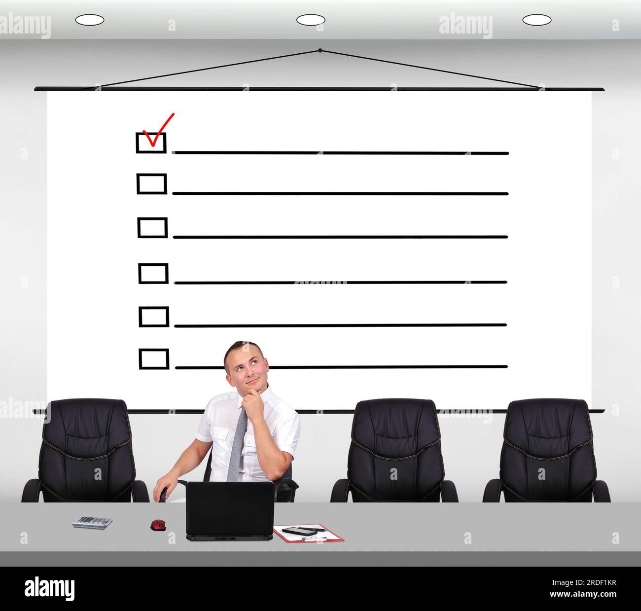Office checklist hi-res stock photography and images - Alamy