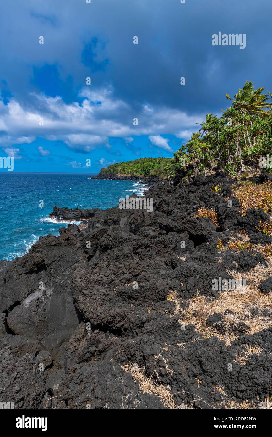 Volcanic south coast of Taveuni, Fiji, South Pacific Stock Photo - Alamy