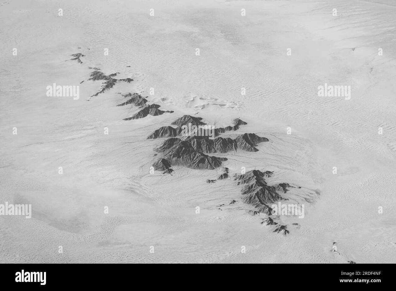 Isolated mountains in the desert in Mexico Stock Photo - Alamy