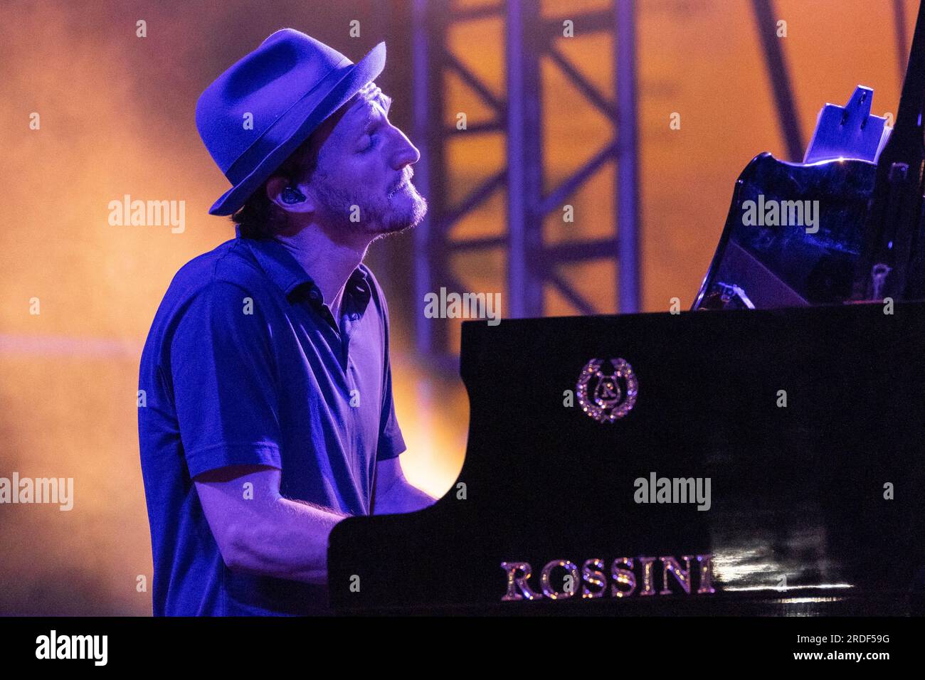 Fraites hi-res stock photography and images - Alamy