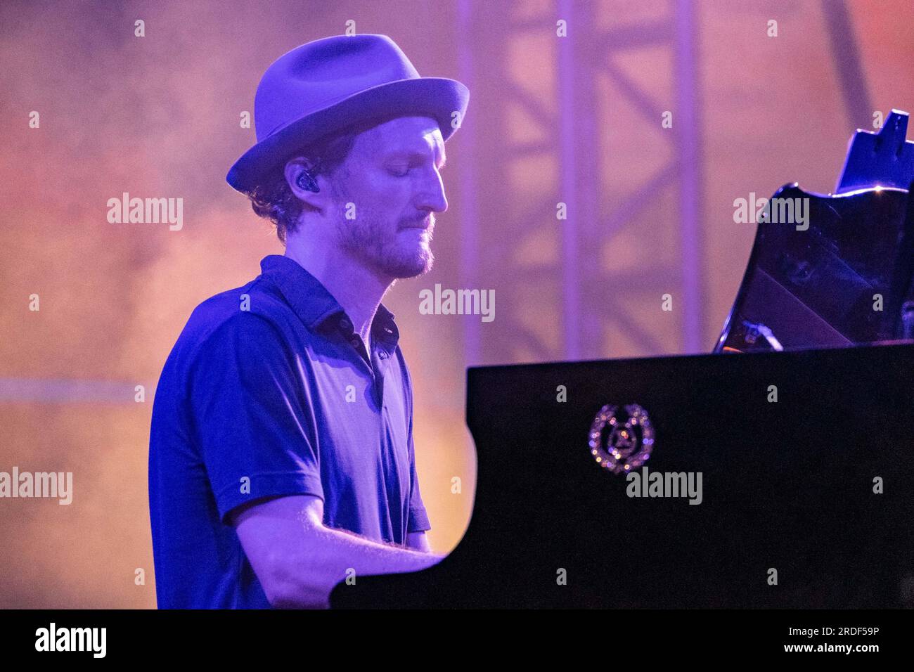 Fraites hi-res stock photography and images - Alamy