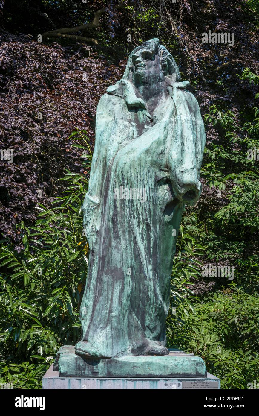 August rodin sculpture balzac hi-res stock photography and images - Alamy