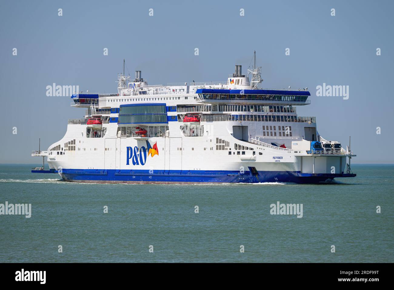 P&O Pioneer is a double-ended cross-Channel ferry operated by P&O ...