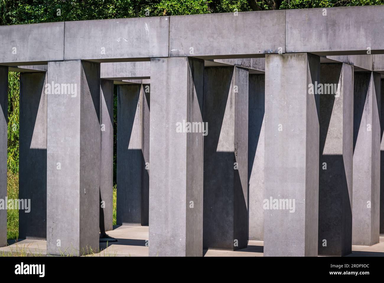 Charles Vandenhove sculpture, 1992, Middelheim Open Air Sculpture ...
