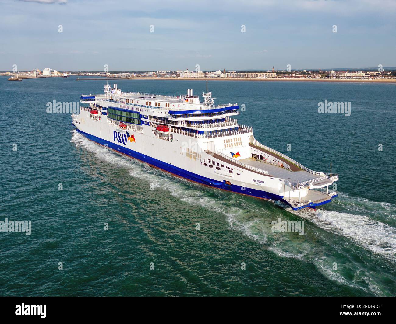 P&O Pioneer is a double-ended cross-Channel ferry operated by P&O ...
