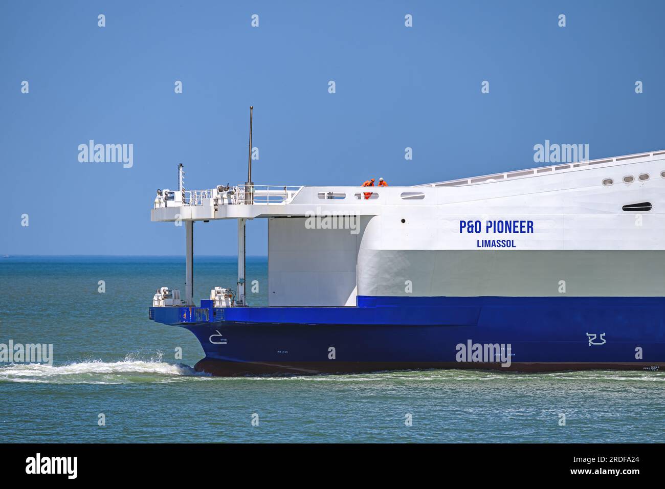 P&O Pioneer is a double-ended cross-Channel ferry operated by P&O ...