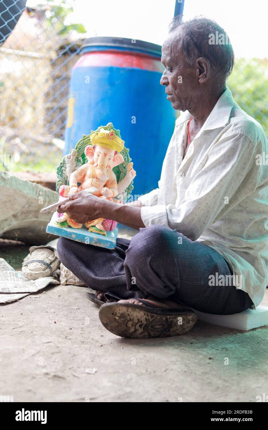 Ganesh, Ganpati idol or murti making process, Workshop for making idols ...