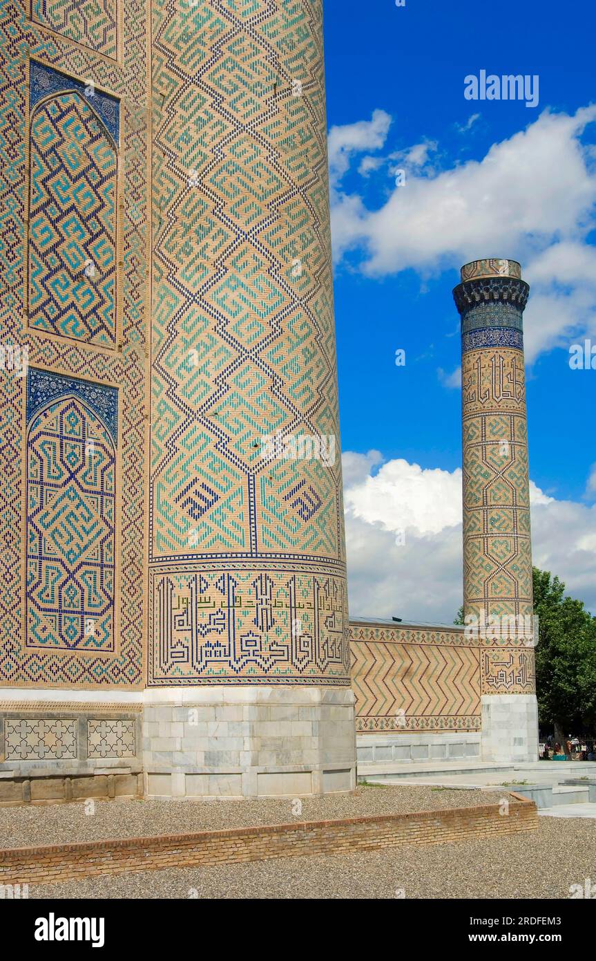 Mosaic facade, Hanim, Bibi Khanum Mosque, Samarkand, Uzbekistan Stock ...