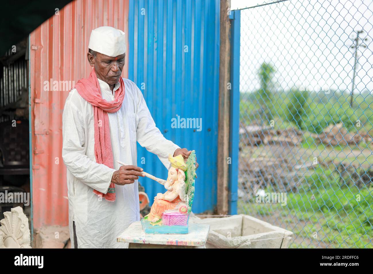 Ganesh, Ganpati idol or murti making process, Workshop for making idols ...