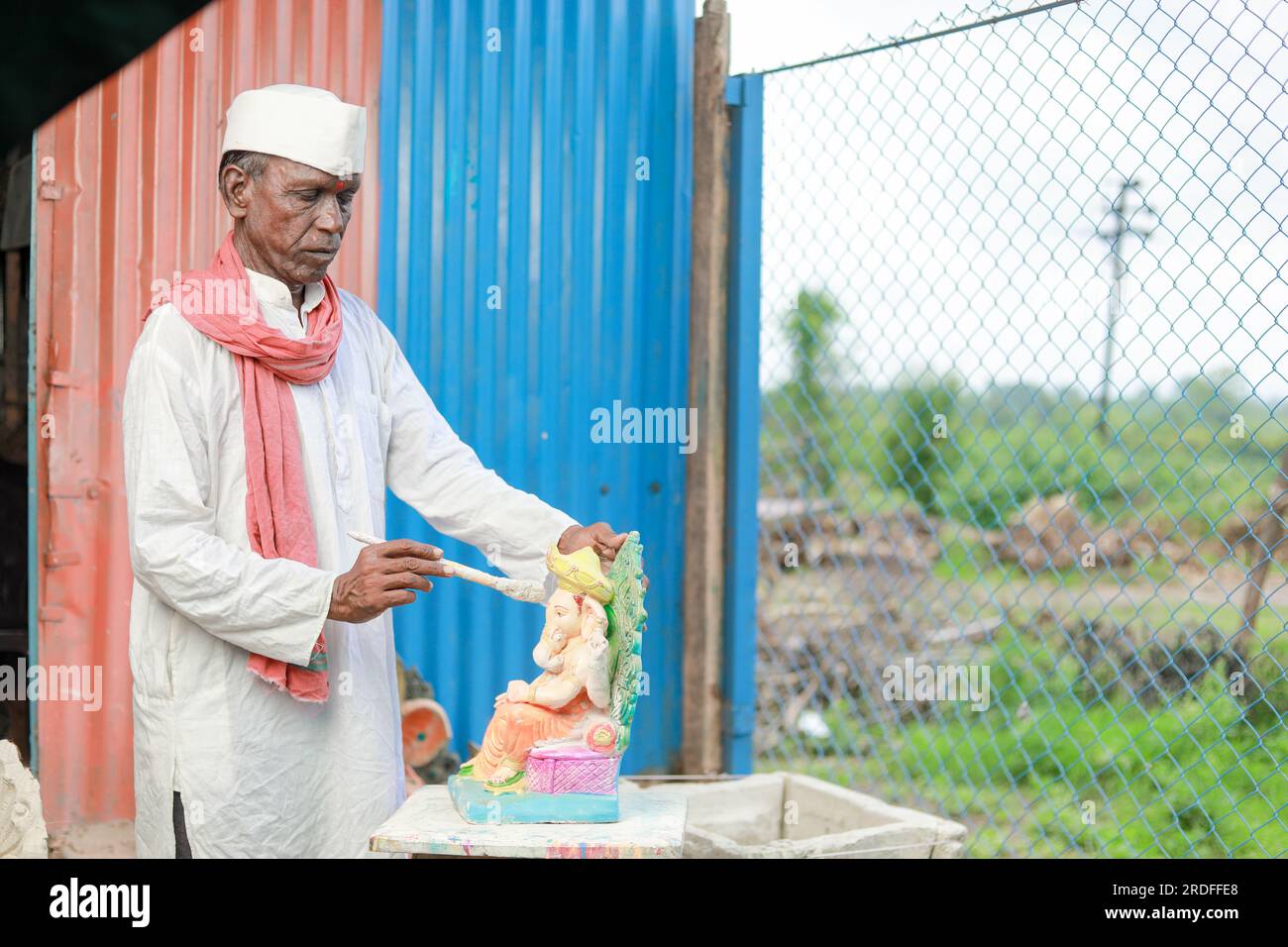 Ganesh, Ganpati idol or murti making process, Workshop for making idols ...